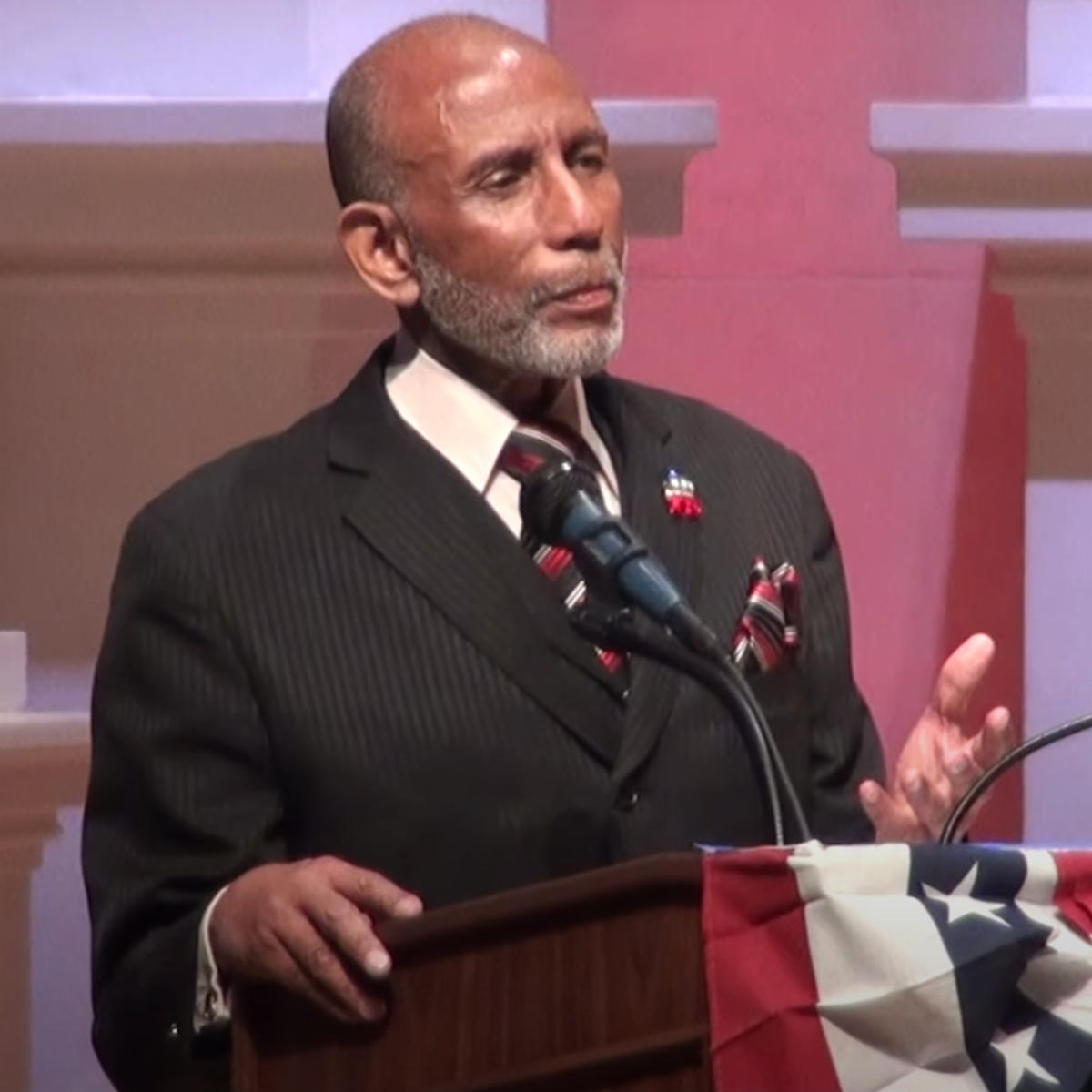 Guest: Elbert Lee Guillory | Connecting the Dots with Dan Happel